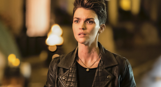 BATWOMAN: Kate Kane Gets To Work In The New Promo For Season 1, Episode ...