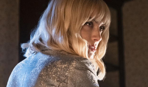 BATWOMAN: Alice Tells Her Story In New Promo For Season 1, Episode 5 ...