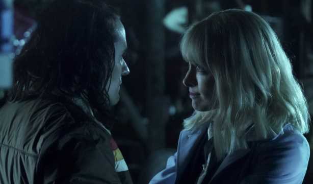 Batwoman Needs To Find Alice In The New Promo For Season 1 Episode 11 An Un Birthday Present